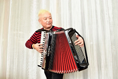 cobaさんデビュー30周年全国ツアー 17日のまつもと市民芸術館を皮切りに｜信濃毎日新聞デジタル 信州・長野県のニュースサイト