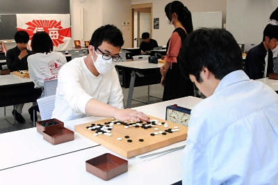 全国高校囲碁選手権長野県大会 男子は伊那北、女子は須坂が優勝｜信濃毎日新聞デジタル 信州・長野県のニュースサイト